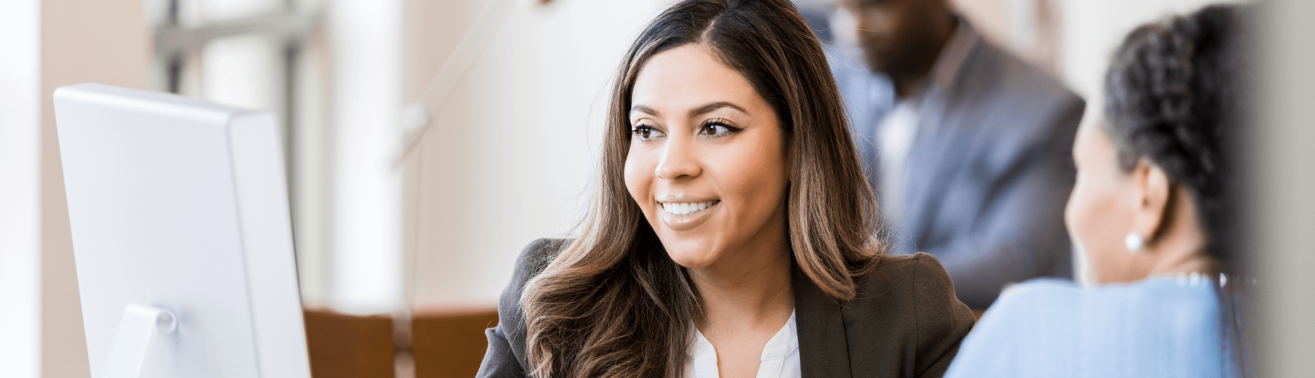 5 Ways to Evolve the Bank Branch Experience – InMoment