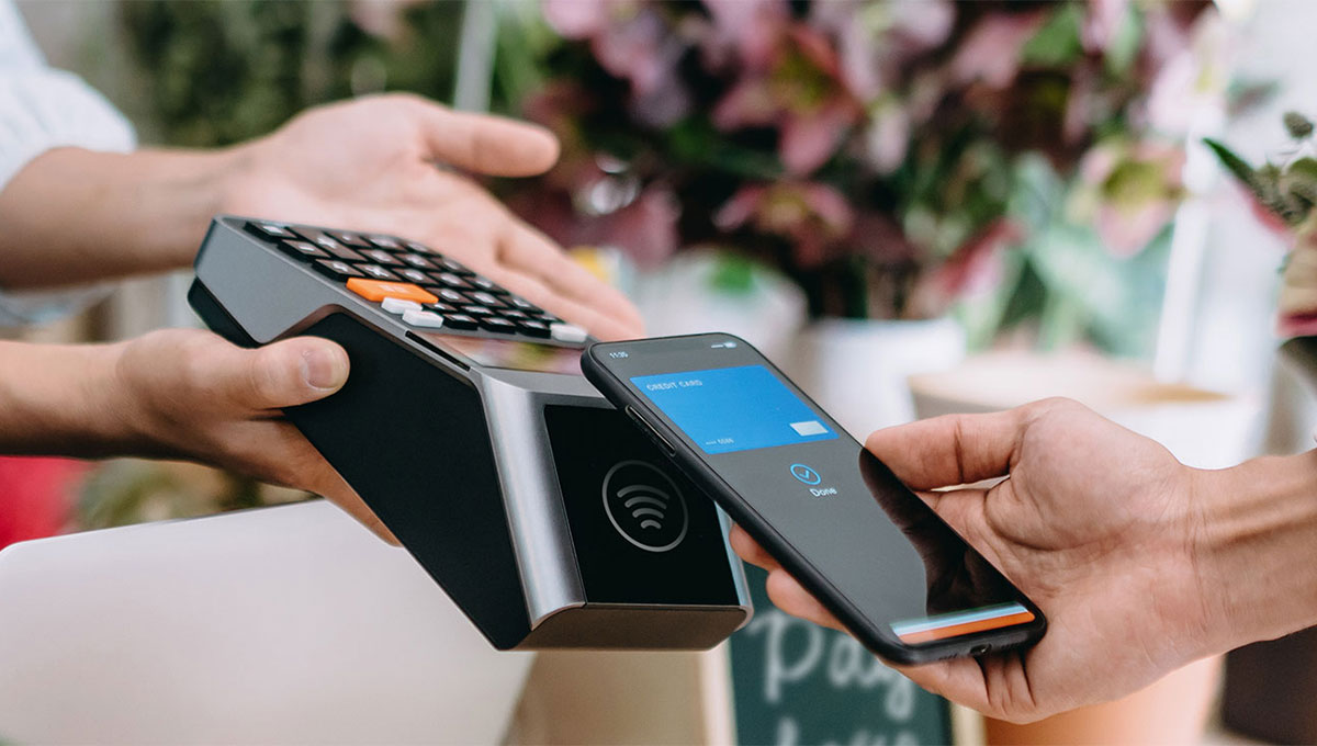 4 Ways Retail Banks Can Leverage Cx Programs To Improve Their Business Inmoment